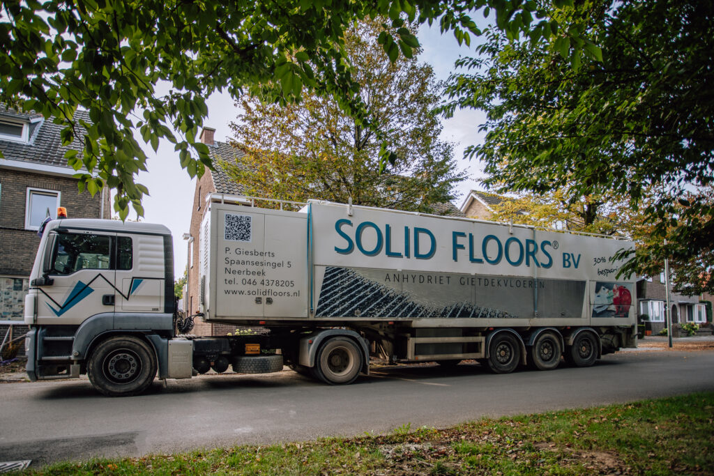 Cementdekvloer in Limburg laten leggen? - Solid Floors